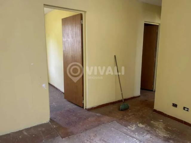 Apartamento com 2 Quartos e 1 banheiro à Venda, 43 m² por R$ 95.000