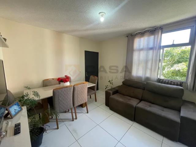 Apartamento com 2 Quartos e 1 banheiro à Venda, 54 m² por R$ 135.000