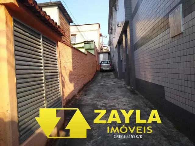 Apartamento com 2 Quartos e 1 banheiro à Venda, 54 m² por R$ 195.000
