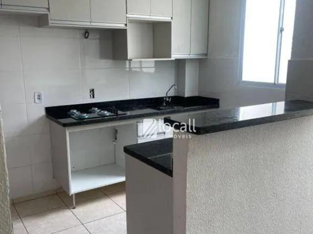Apartamento com 2 Quartos e 1 banheiro à Venda, 54 m² por R$ 195.000