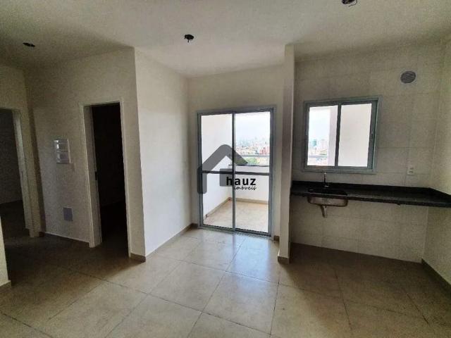 Apartamento com 2 Quartos e 1 banheiro à Venda, 54 m² por R$ 345.000
