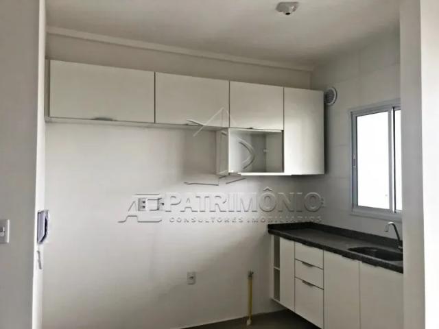 Apartamento com 2 Quartos e 1 banheiro à Venda, 54 m² por R$ 355.000
