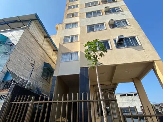 Apartamento com 2 Quartos e 1 banheiro à Venda, 55 m² por R$ 180.000