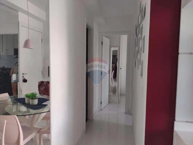 Apartamento com 2 Quartos e 1 banheiro à Venda, 55 m² por R$ 195.000