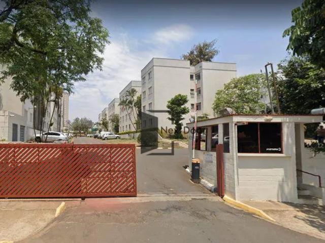 Apartamento com 2 Quartos e 1 banheiro à Venda, 55 m² por R$ 214.000