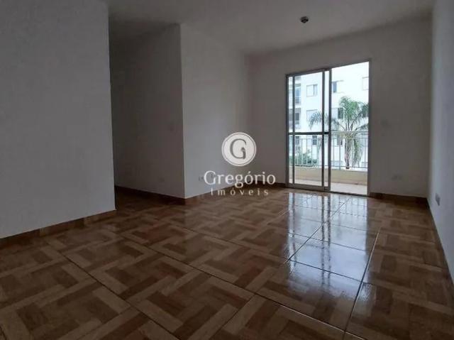 Apartamento com 2 Quartos e 1 banheiro à Venda, 55 m² por R$ 230.000