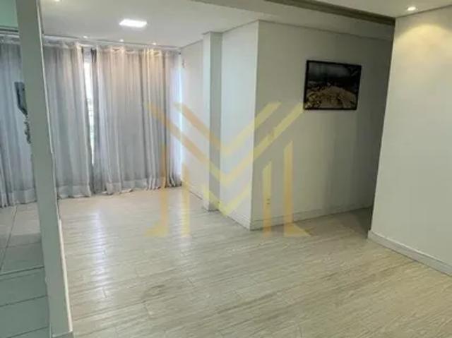 Apartamento com 2 Quartos e 1 banheiro à Venda, 55 m² por R$ 320.000