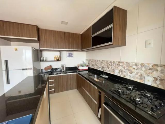 Apartamento com 2 Quartos e 1 banheiro à Venda, 55 m² por R$ 345.000