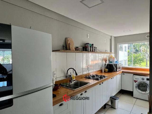 Apartamento com 2 Quartos e 1 banheiro à Venda, 55 m² por R$ 355.000