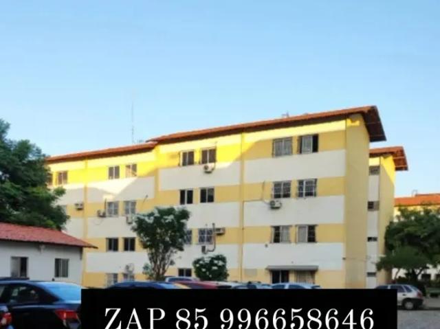 Apartamento com 2 Quartos e 1 banheiro à Venda, 56 m² por R$ 90.000