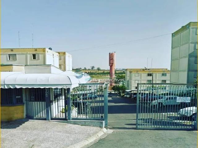 Apartamento com 2 Quartos e 1 banheiro à Venda, 57 m² por R$ 170.000