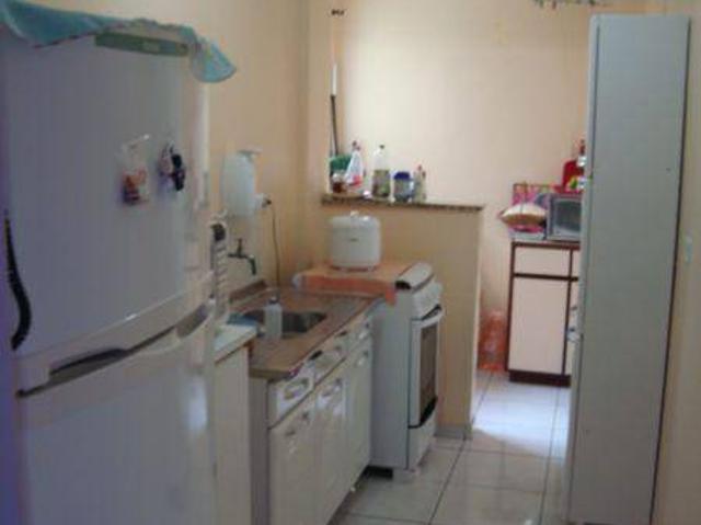 Apartamento com 2 Quartos e 1 banheiro à Venda, 58 m² por R$ 160.000