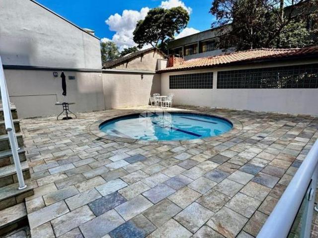 Apartamento com 2 Quartos e 1 banheiro à Venda, 50 m²