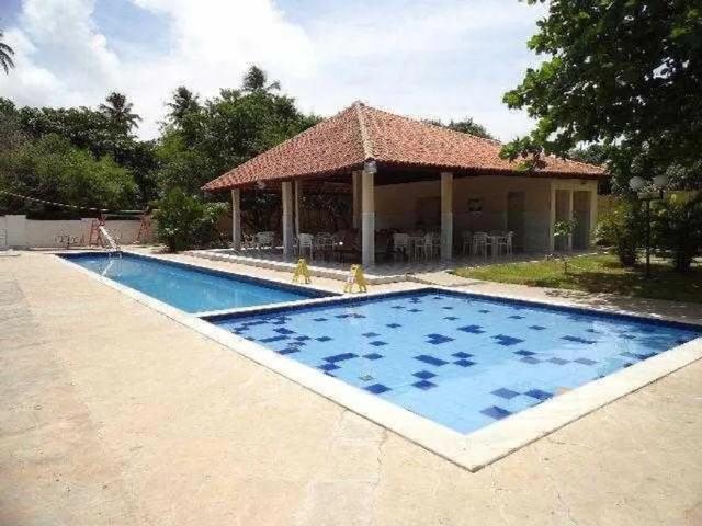 Apartamento com 2 Quartos e 1 banheiro à Venda, 50 m² por R$ 135.000