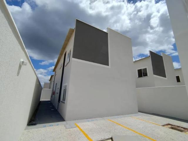 Apartamento com 2 Quartos e 1 banheiro à Venda, 50 m² por R$ 132.000