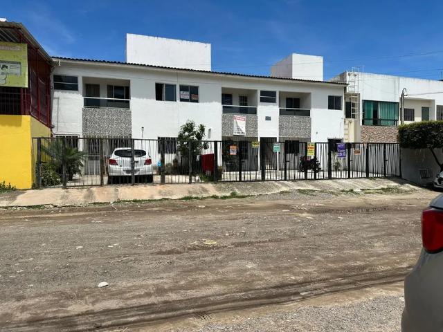 Apartamento com 2 Quartos e 1 banheiro à Venda, 50 m² por R$ 165.000