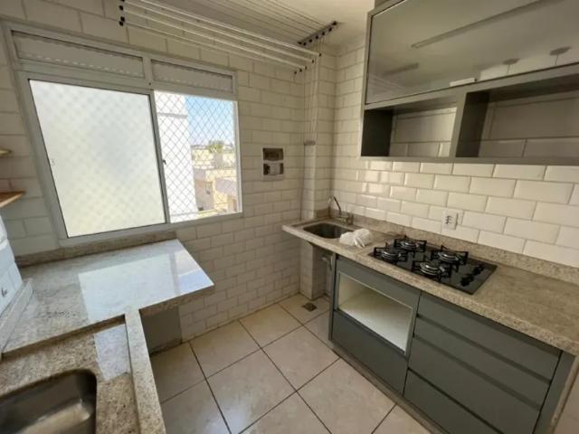 Apartamento com 2 Quartos e 1 banheiro à Venda, 50 m² por R$ 175.000