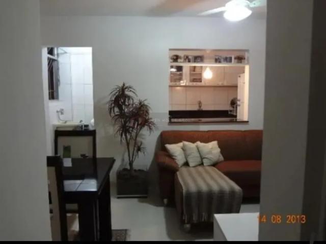Apartamento com 2 Quartos e 1 banheiro à Venda, 50 m² por R$ 175.000
