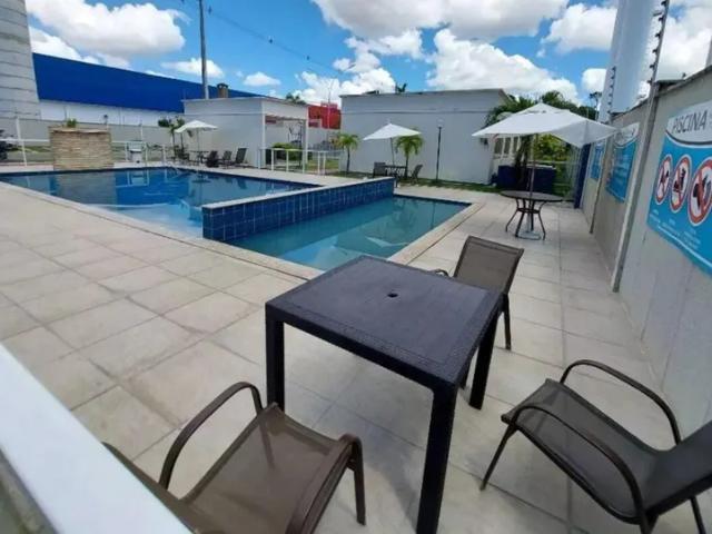 Apartamento com 2 Quartos e 1 banheiro à Venda, 50 m² por R$ 175.000