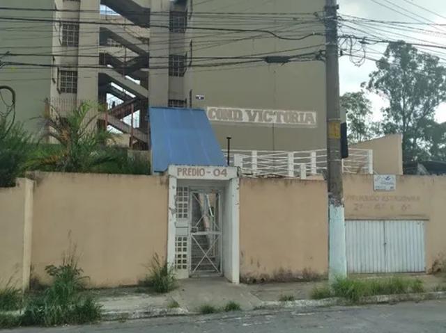 Apartamento com 2 Quartos e 1 banheiro à Venda, 50 m² por R$ 170.000