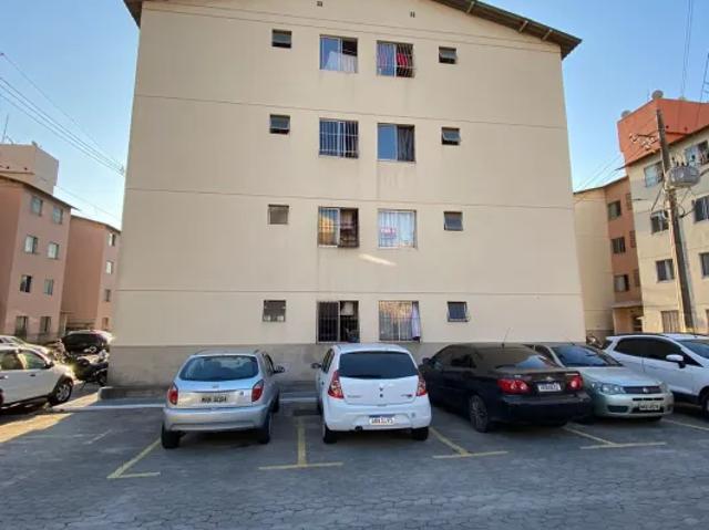 Apartamento com 2 Quartos e 1 banheiro à Venda, 50 m² por R$ 180.000