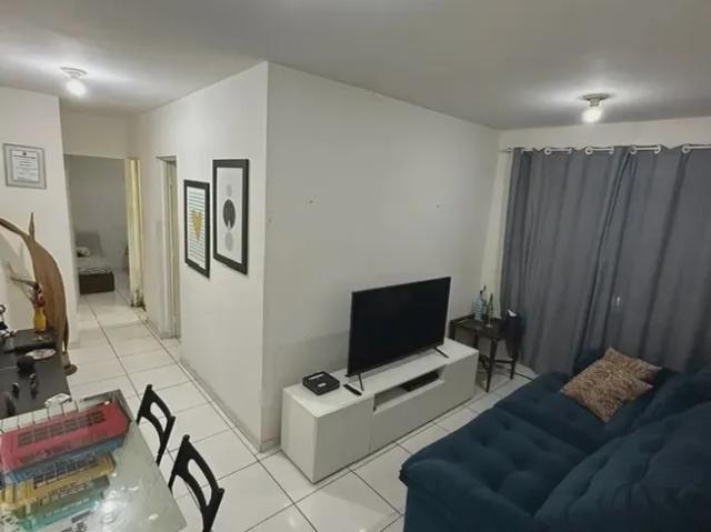 Apartamento com 2 Quartos e 1 banheiro à Venda, 50 m² por R$ 195.000