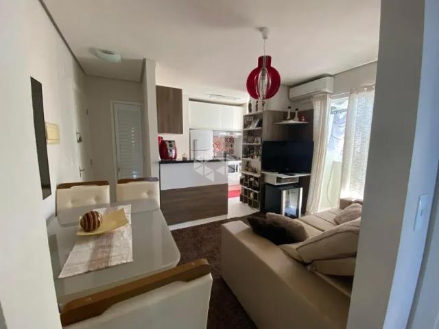 Apartamento com 2 Quartos e 1 banheiro à Venda, 50 m² por R$ 269.900