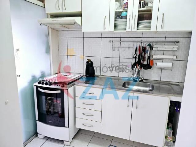 Apartamento com 2 Quartos e 1 banheiro à Venda, 50 m² por R$ 295.000