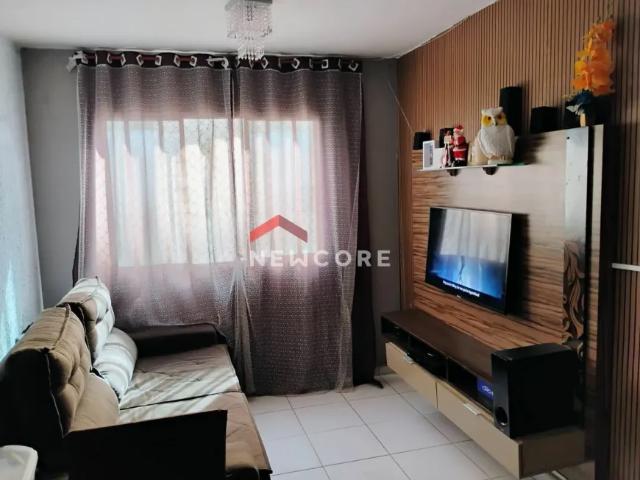 Apartamento com 2 Quartos e 1 banheiro à Venda, 50 m² por R$ 350.000