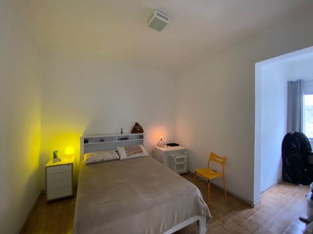 Apartamento com 2 Quartos e 1 banheiro à Venda, 51 m² por R$ 180.000