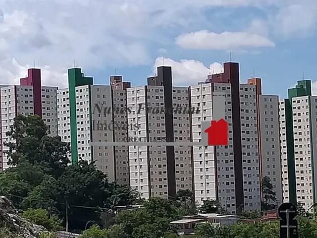 Apartamento com 2 Quartos e 1 banheiro à Venda, 51 m² por R$ 244.400