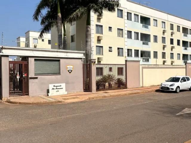 Apartamento com 2 Quartos e 1 banheiro à Venda, 52 m² por R$ 200.000