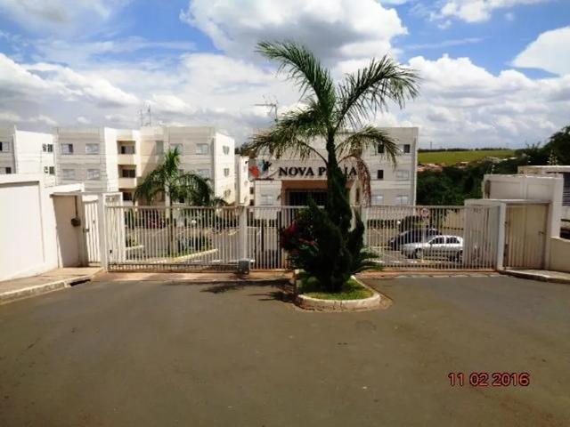 Apartamento com 2 Quartos e 1 banheiro à Venda, 52 m² por R$ 200.000