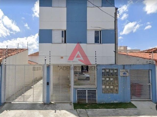 Apartamento com 2 Quartos e 1 banheiro à Venda, 52 m² por R$ 218.000