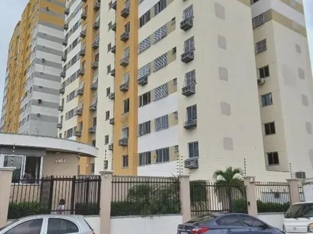 Apartamento com 2 Quartos e 1 banheiro à Venda, 52 m² por R$ 230.000