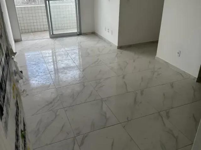 Apartamento com 2 Quartos e 1 banheiro à Venda, 52 m² por R$ 290.000