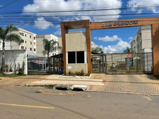 Apartamento com 2 Quartos e 1 banheiro à Venda, 53 m² por R$ 175.000
