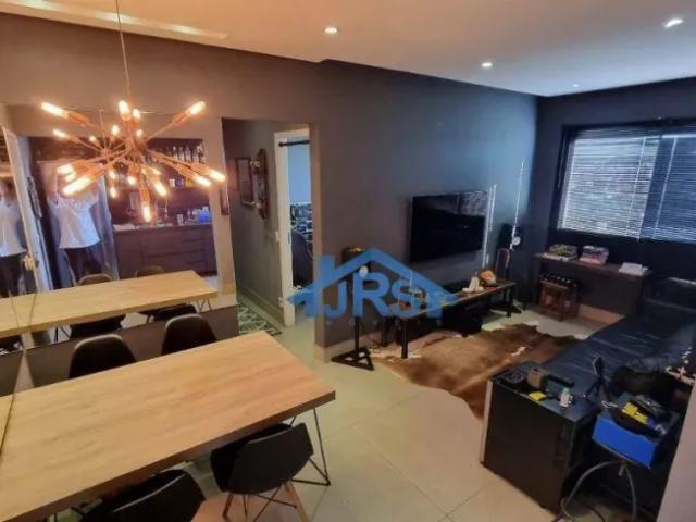 Apartamento com 2 Quartos e 1 banheiro à Venda, 53 m² por R$ 361.000