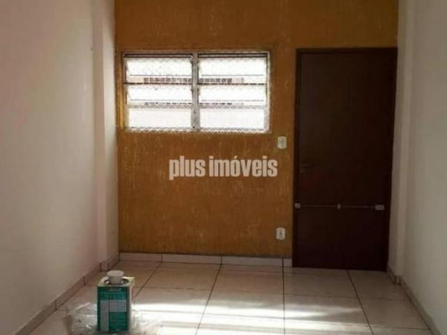 Apartamento com 2 Quartos e 1 banheiro à Venda, 64 m²