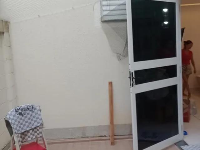 Apartamento com 2 Quartos e 1 banheiro à Venda, 65 m² por R$ 110.000