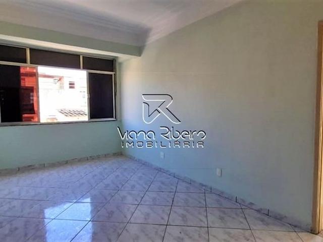 Apartamento com 2 Quartos e 1 banheiro à Venda, 65 m² por R$ 238.000