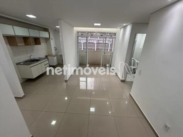 Apartamento com 2 Quartos e 1 banheiro à Venda, 65 m² por R$ 310.000
