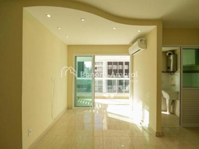 Apartamento com 2 Quartos e 1 banheiro à Venda, 67 m² por R$ 650.000