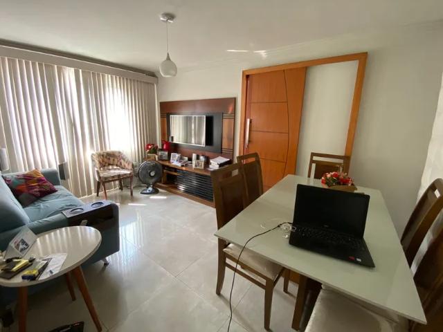 Apartamento com 2 Quartos e 1 banheiro à Venda, 60 m² por R$ 135.000