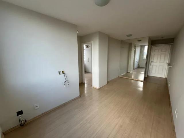 Apartamento com 2 Quartos e 1 banheiro à Venda, 60 m² por R$ 210.000