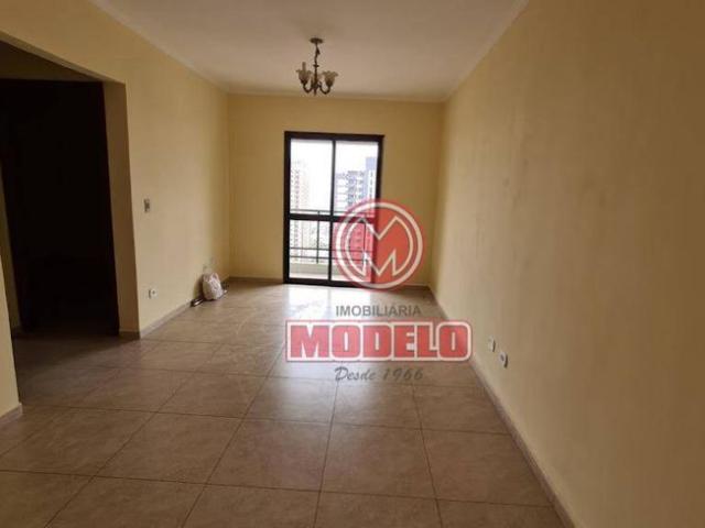 Apartamento com 2 Quartos e 1 banheiro à Venda, 60 m² por R$ 350.000