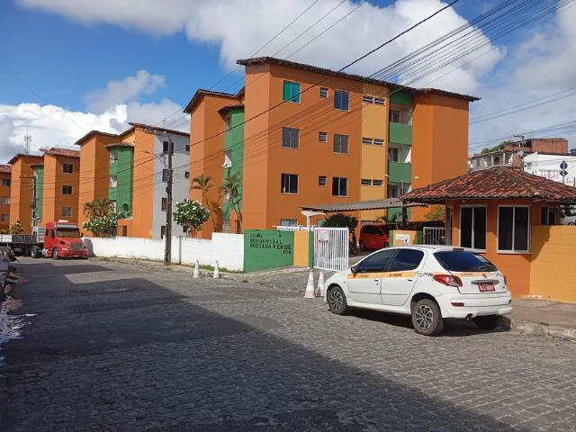 Apartamento com 2 Quartos e 1 banheiro à Venda, 60 m² por R$ 95.000
