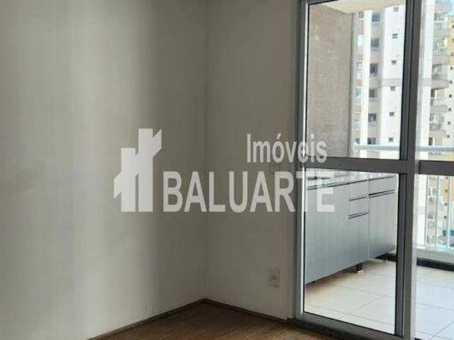 Apartamento com 2 Quartos e 1 banheiro à Venda, 61 m²