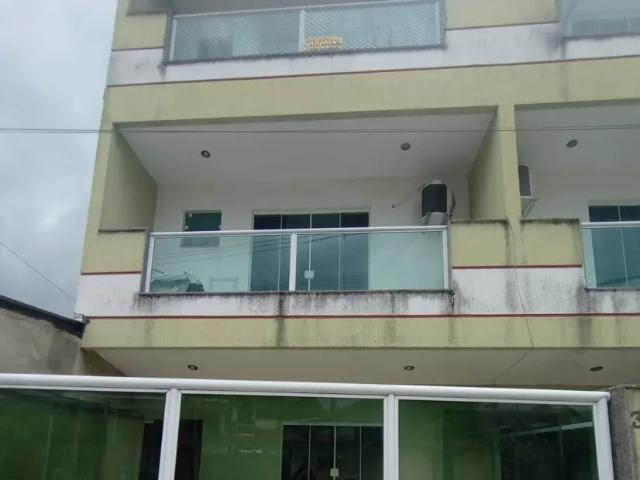 Apartamento com 2 Quartos e 1 banheiro à Venda, 62 m² por R$ 180.000