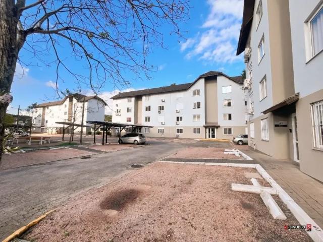 Apartamento com 2 Quartos e 1 banheiro à Venda, 62 m² por R$ 195.000